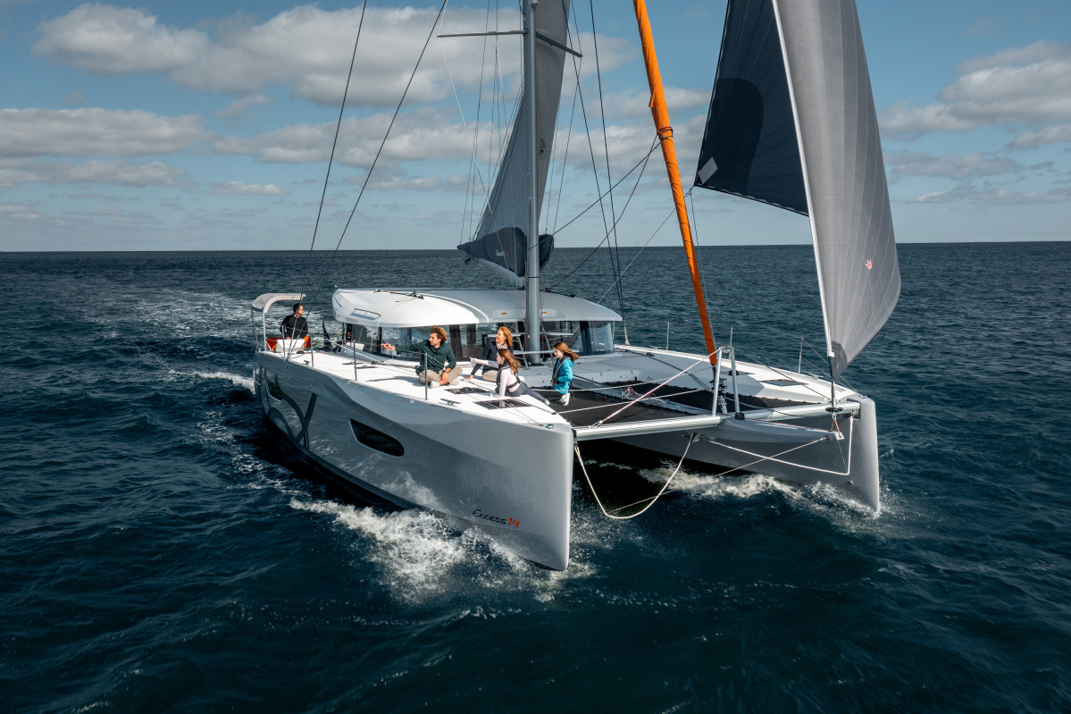 Excess 14, its aim is to combine the pleasure of sailing with great ...