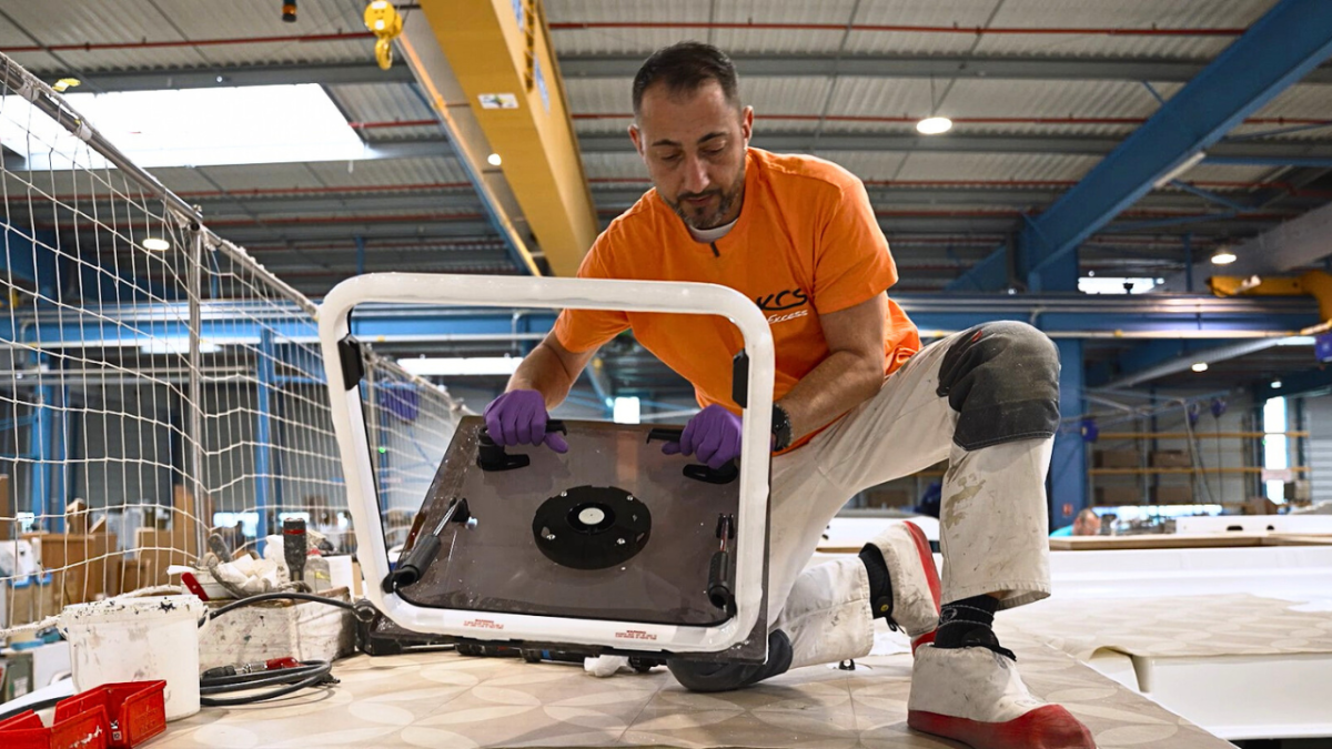 Interview with David, an employee of the Beneteau Group working for the ...