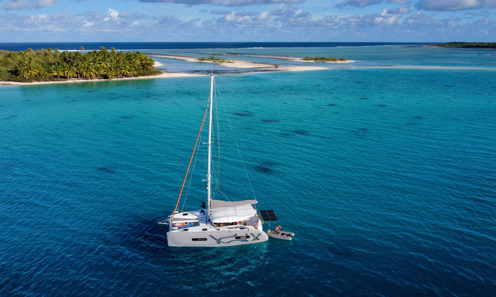 Discover the story of Manutea and Hereiti, a Tahitian couple who have ...